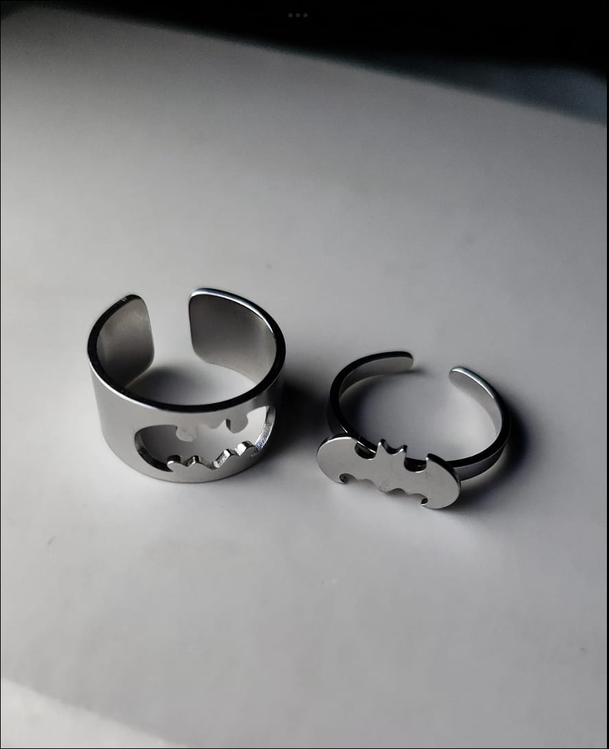 Batman & Catwoman Matching Rings - DC Couple Jewelry | Accezia™